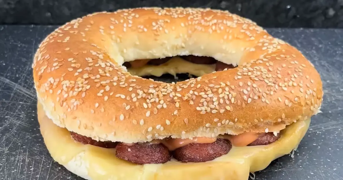 Sucuk Simit Sandwich Recipe | Samsung Food App