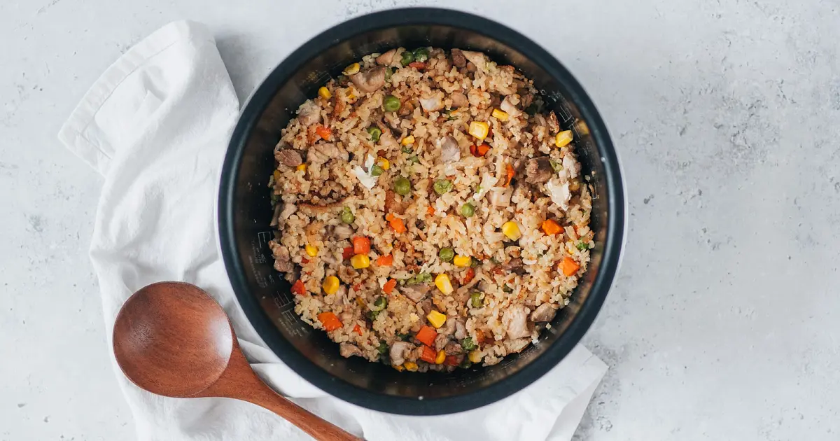 One Pot Rice Cooker Fried Rice Recipe | Samsung Food App