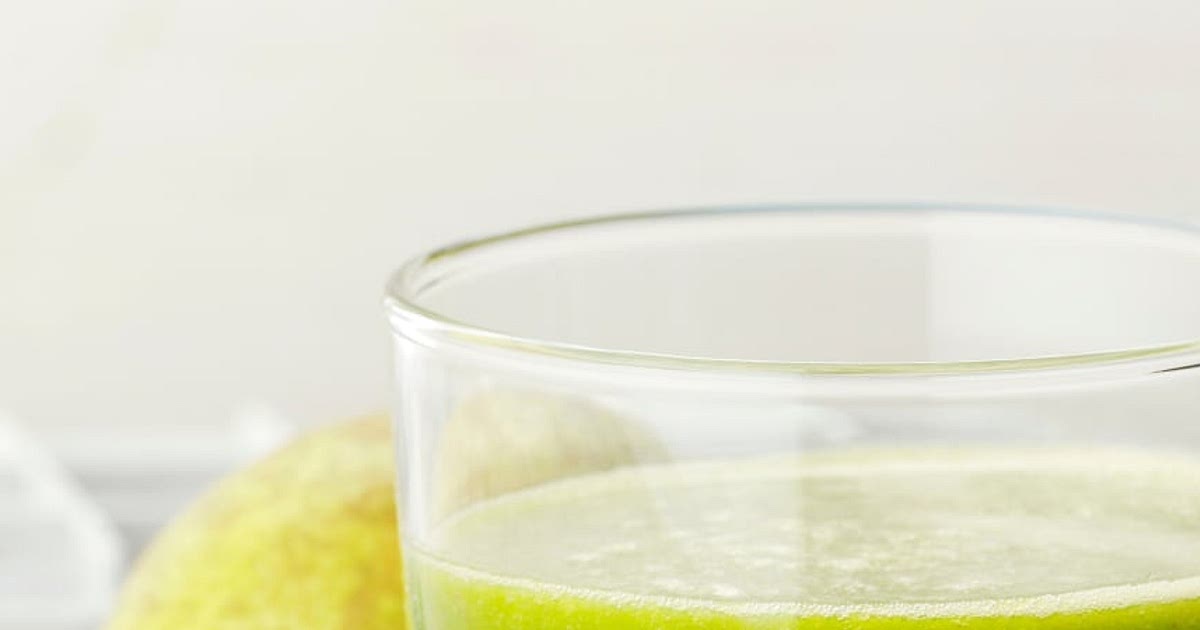 Apple and pear detox juice Recipe | Samsung Food App