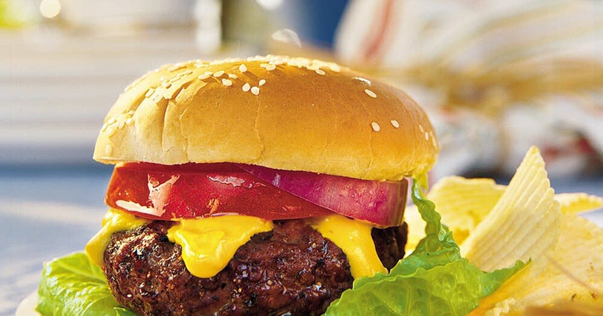 Spicy Beef Burgers with Smoked Cheddar Cheese and Pickled Jalapeño ...