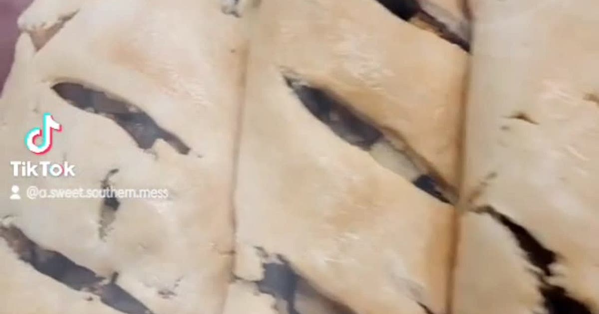 Michigan Pasties (Meat Pies) with Pan Gravy Recipe | Samsung Food App