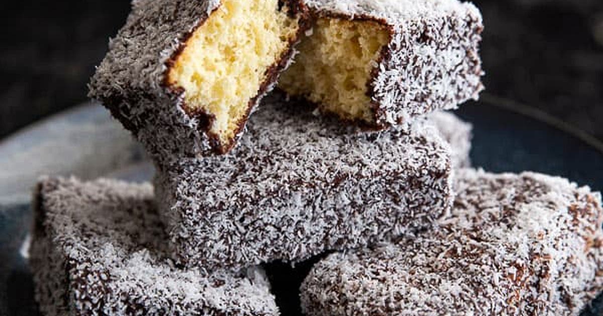 Easy Lamington Recipe with Chocolate Sauce | Samsung Food App