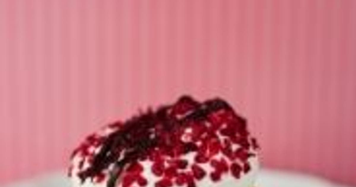 Raspberry Cupcake Recipe | Samsung Food App