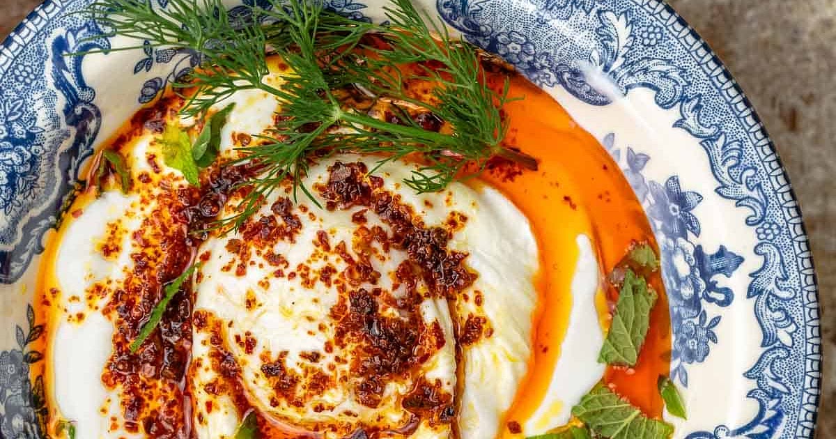Cilbir: Turkish Eggs in Garlicky Yogurt Sauce Recipe | Samsung Food App