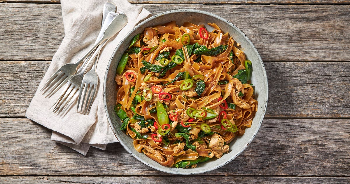 Pad See Ew — Farm to Fork Recipe | Samsung Food App