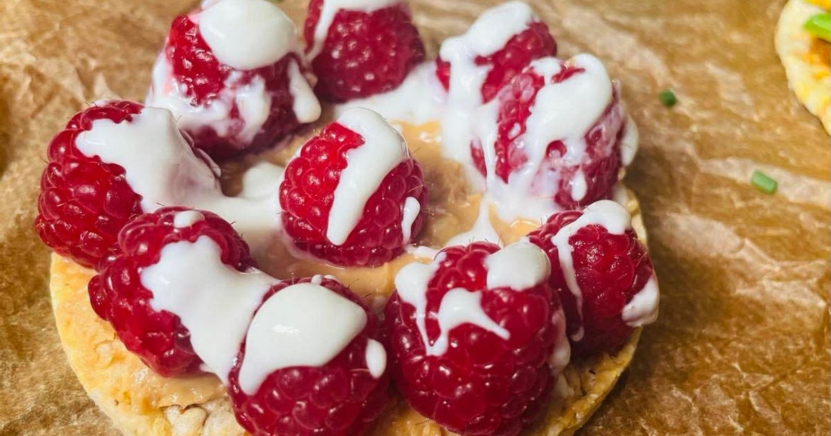 Rice Cake with Peanut Butter & Raspberries (Gluten Free Snack) Recipe ...
