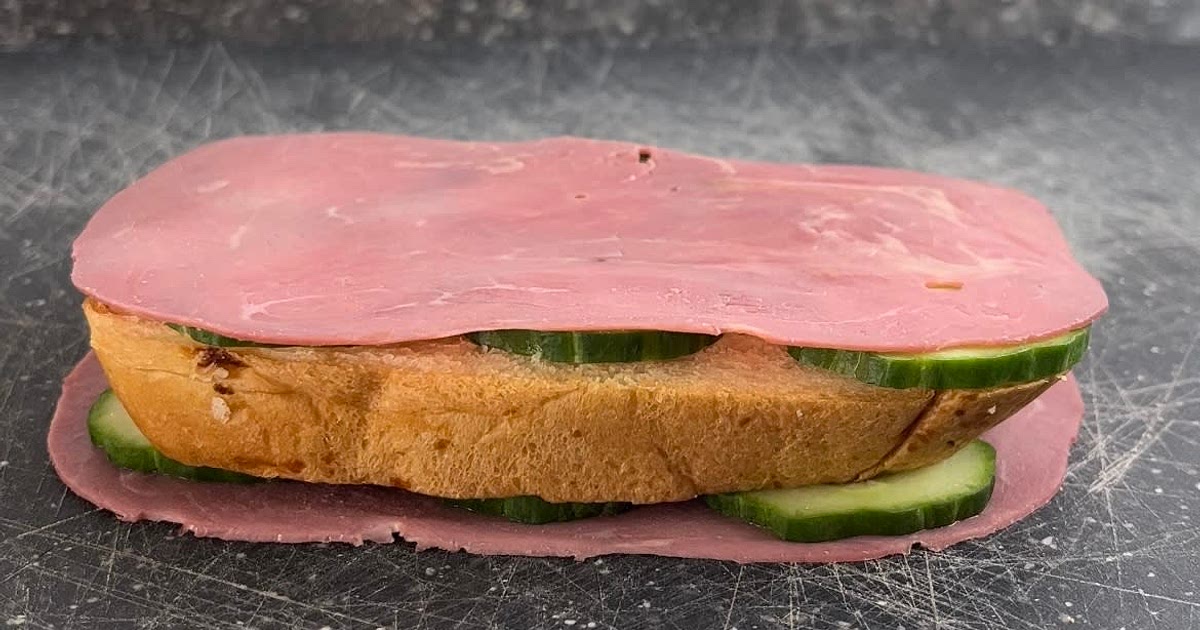 Meat sandwich from lightyear Recipe | Samsung Food App