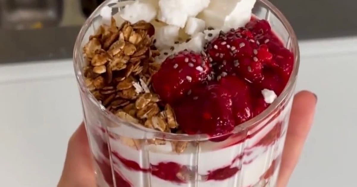 Healthy Layered Sundae Recipe | Samsung Food App