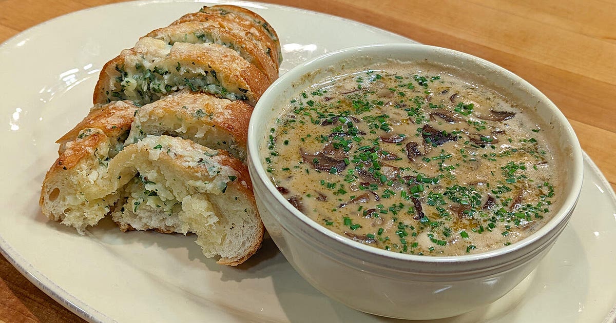 Rach's "Shut-the-Door Good" Mushroom Soup + Garlic Bread Recipe ...