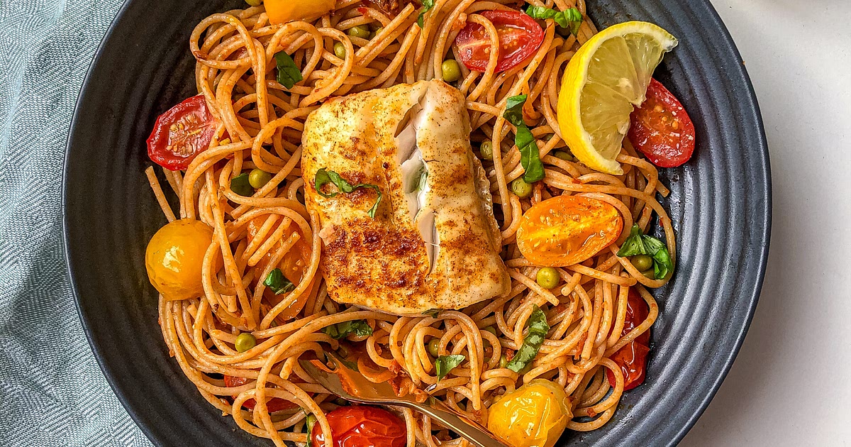 Cod pasta with red pesto and peas Recipe | Samsung Food App