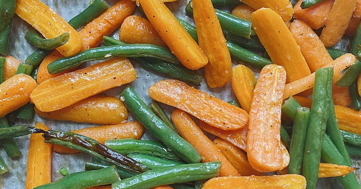 Roasted Carrots and Green Beans Recipe | Samsung Food App