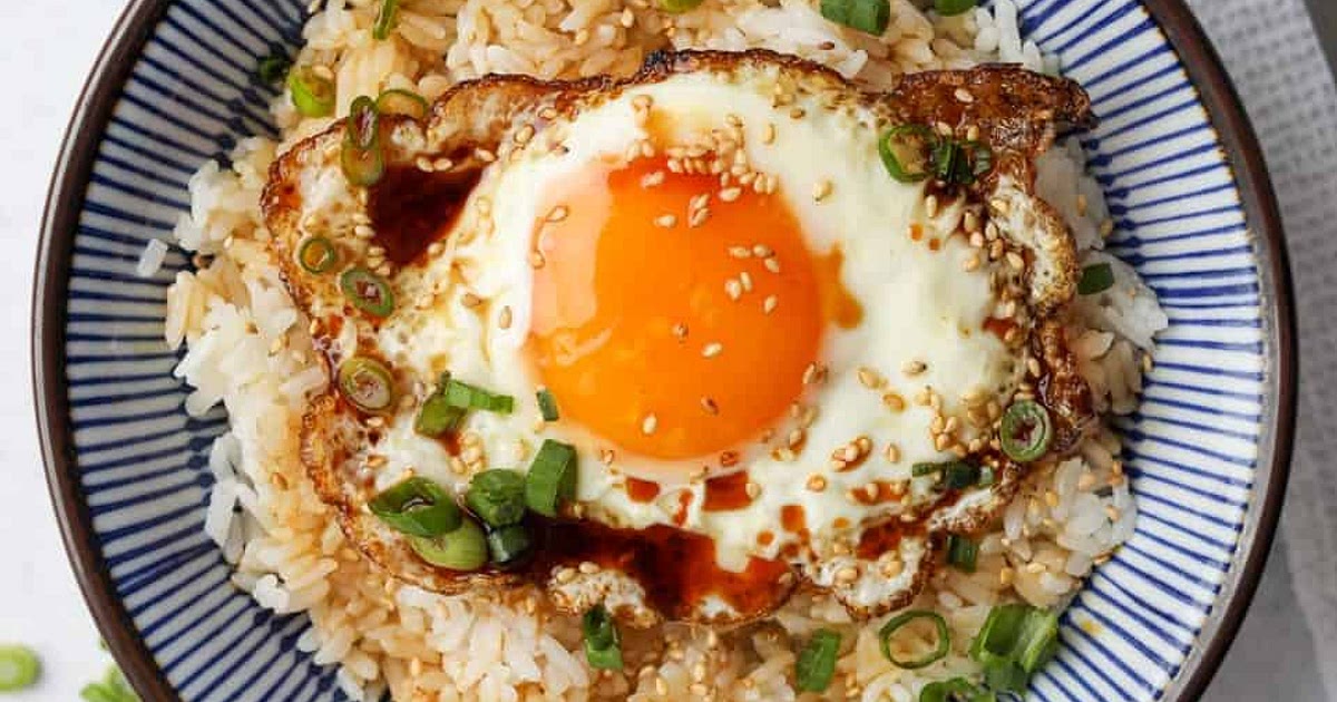 10-min. Easy Korean Egg Rice (Gyeran Bap) Recipe | Samsung Food App