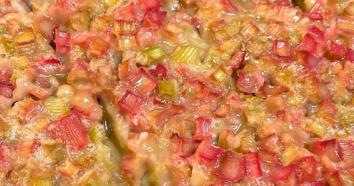 Easy Rhubarb Delight Bars Recipe | Samsung Food App
