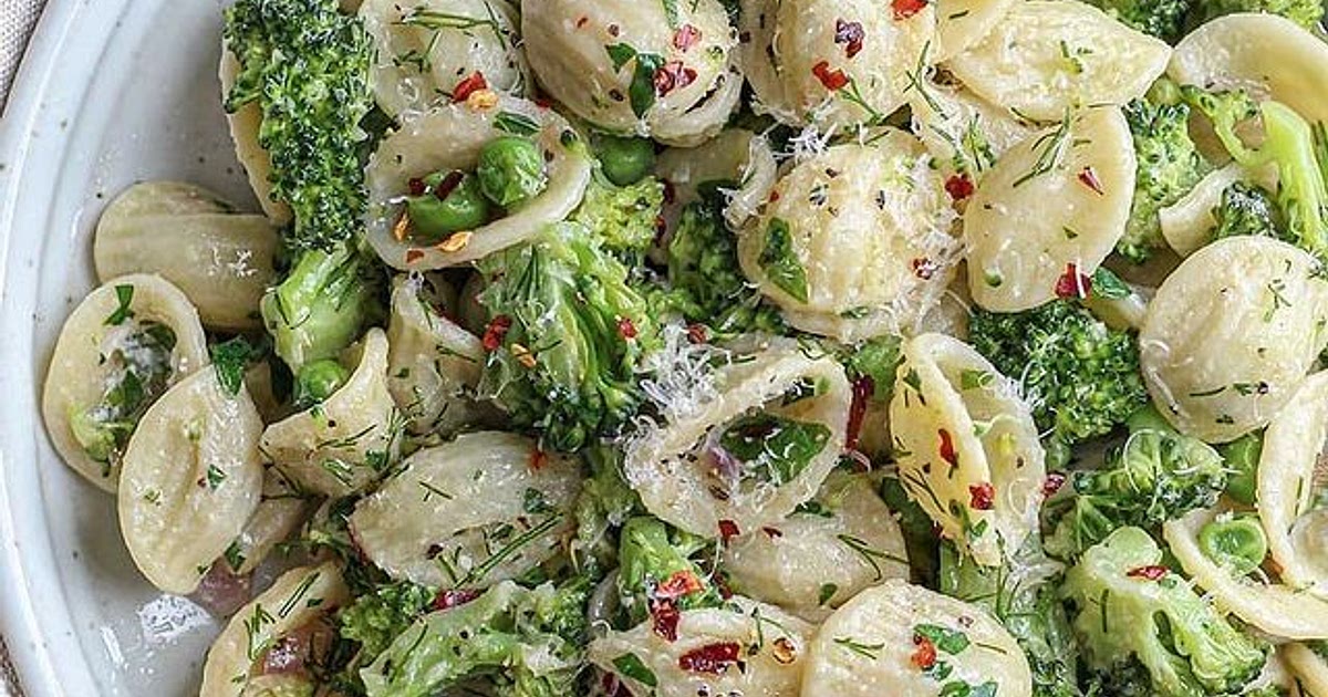 Creamy Orecchiette with Broccoli, Peas & Herbs by Recipe | Samsung Food App