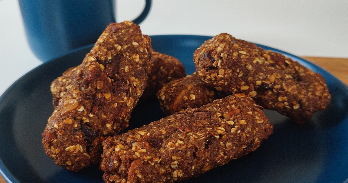 Oat and Bran Choc Chip Snack Bars (Vegetarian) Recipe | Samsung Food App