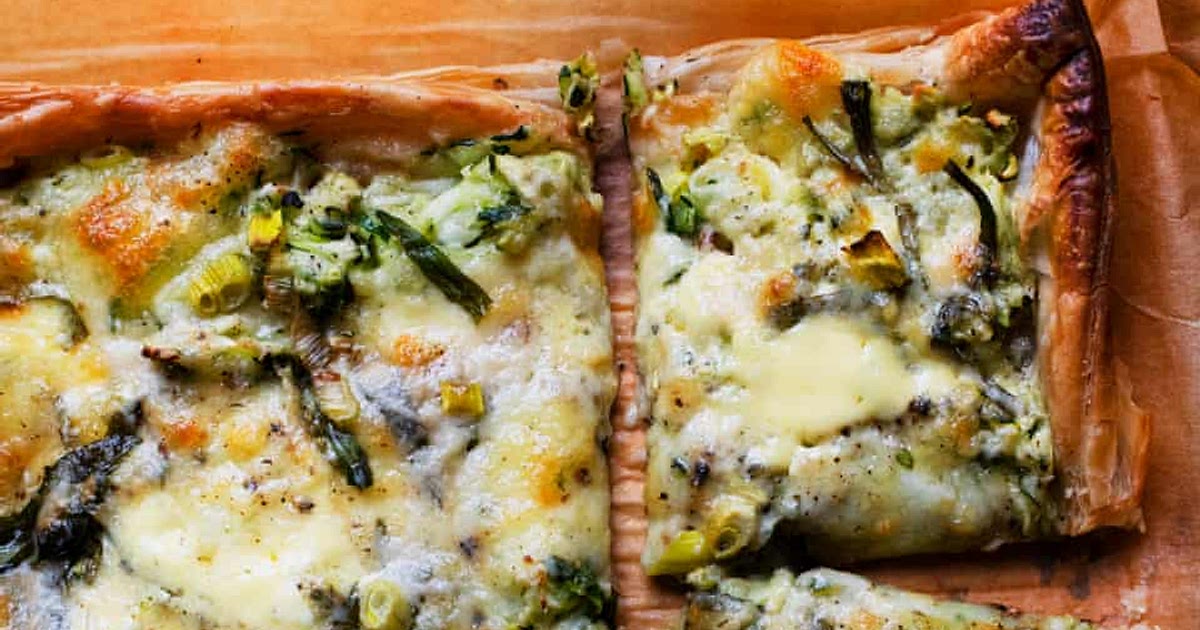 Courgette, mozzarella and spring onion tart Recipe | Samsung Food App