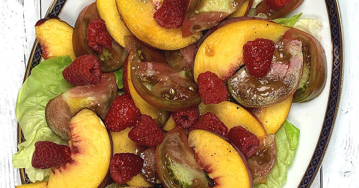 Butter Lettuce Salad with Peaches & Tomatoes Recipe | Samsung Food App
