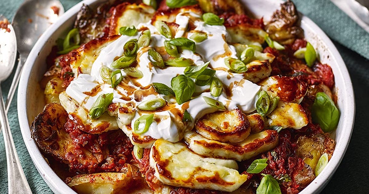 Crispy potato and halloumi bake Recipe | Samsung Food App