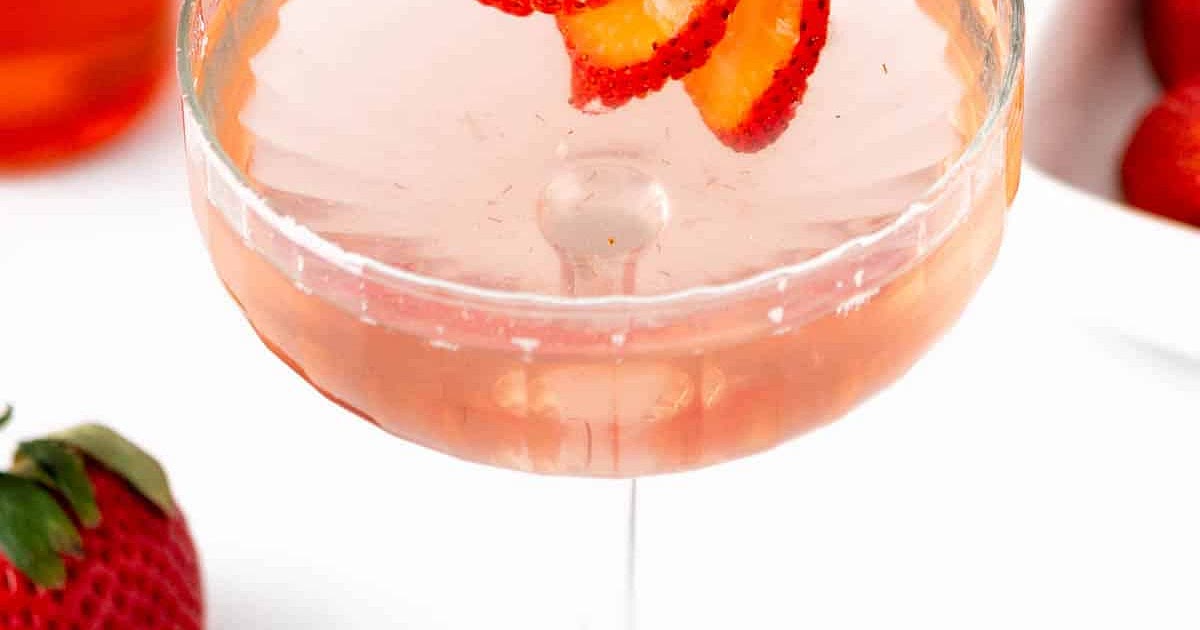 Strawberry Martini Recipe | Samsung Food App