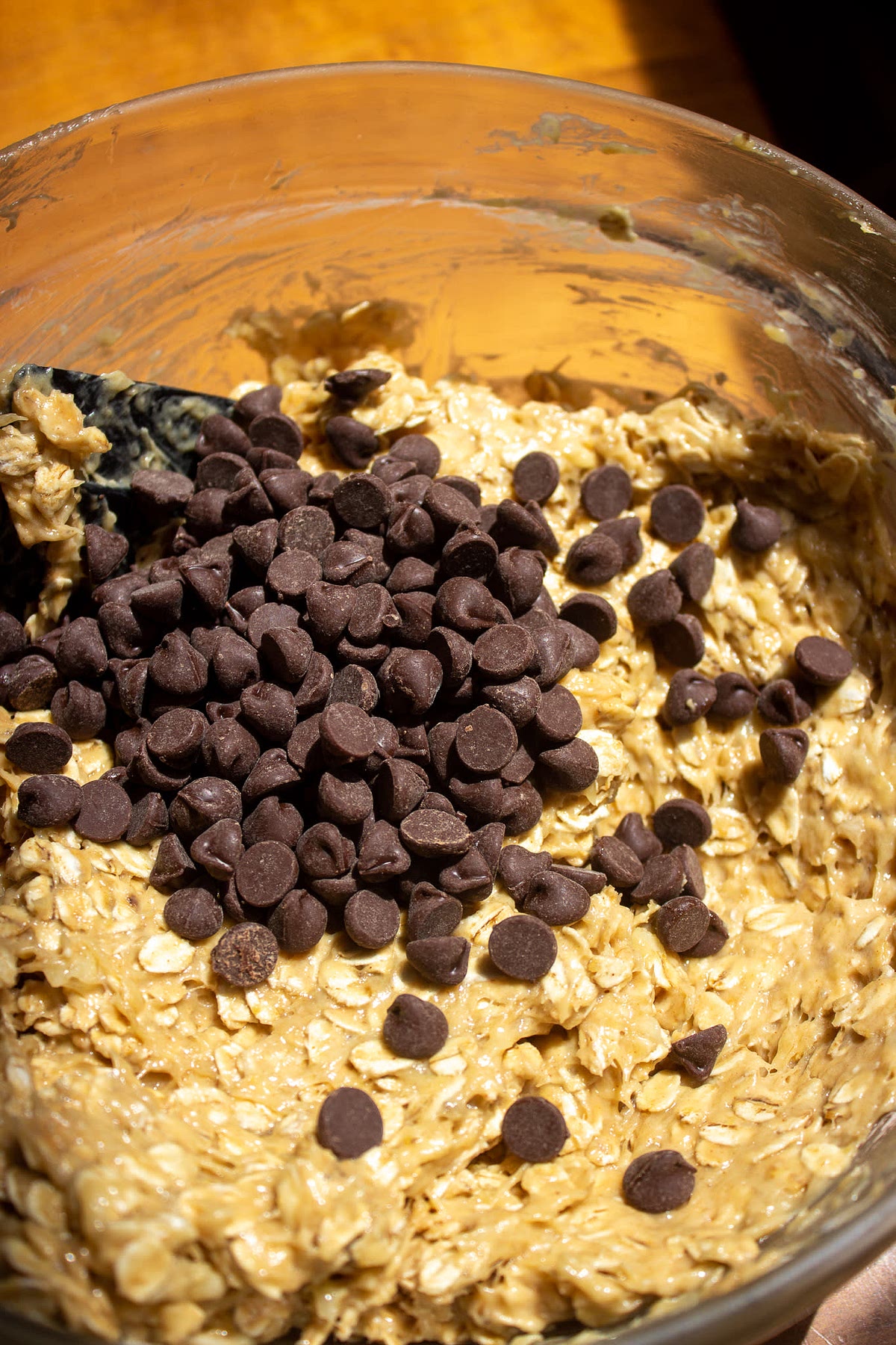 4 Ingredient Banana Chocolate Chip Oat Bars Recipe | Samsung Food App